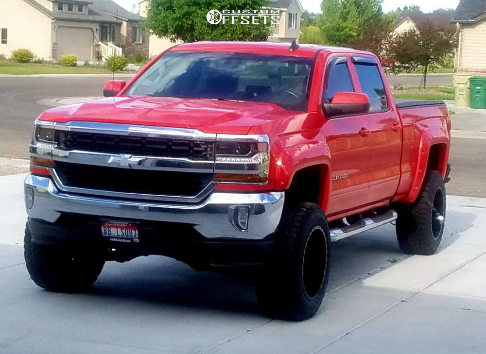 2017 Chevrolet Silverado 1500 with 20x12 -44 Fuel Sledge and 35/12.5R20 ...