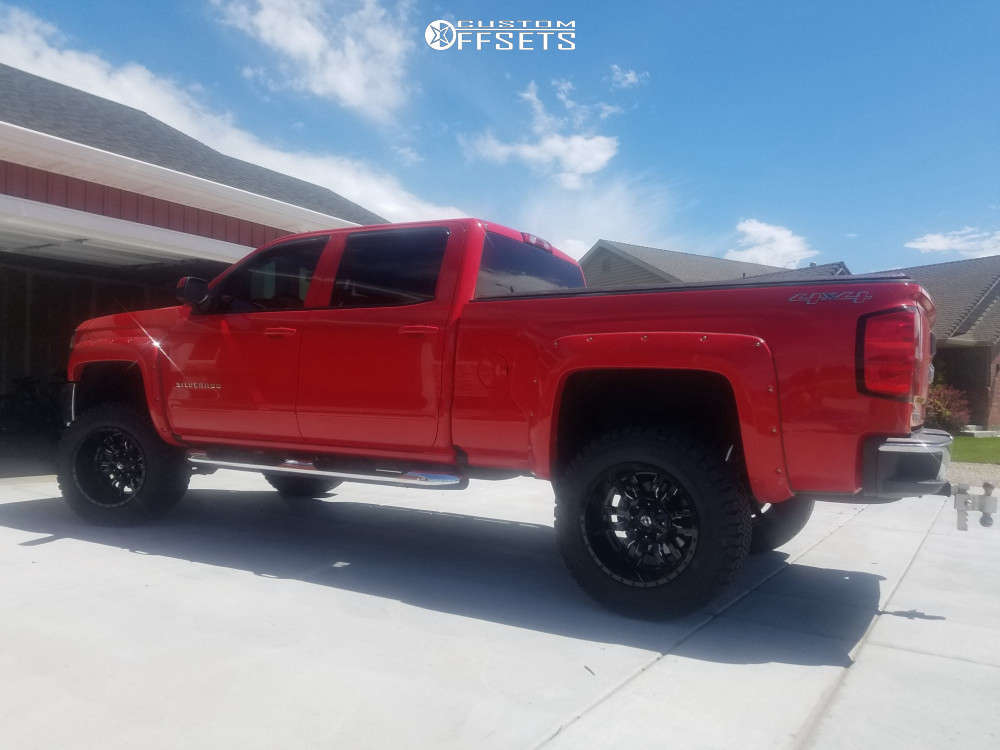 2017 Chevrolet Silverado 1500 with 20x12 -44 Fuel Sledge and 35/12.5R20 ...