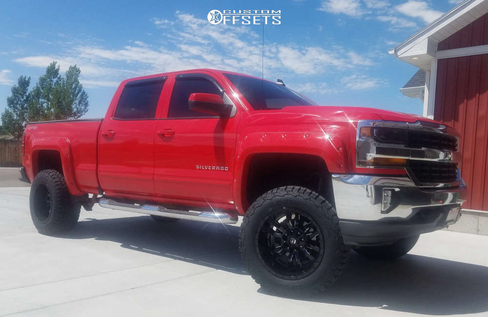 2017 Chevrolet Silverado 1500 with 20x12 -44 Fuel Sledge and 35/12.5R20 ...