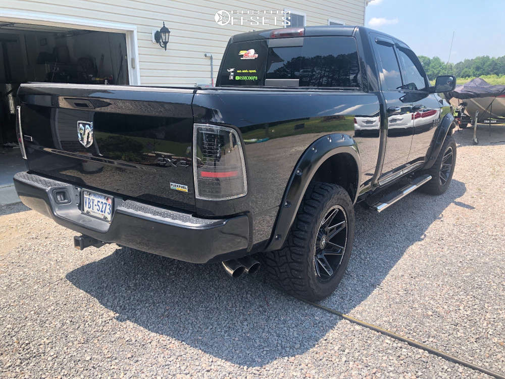 2017 Ram 1500 with 20x10 -25 Dropstars 653bm and 33/12.5R20 Toyo Tires ...