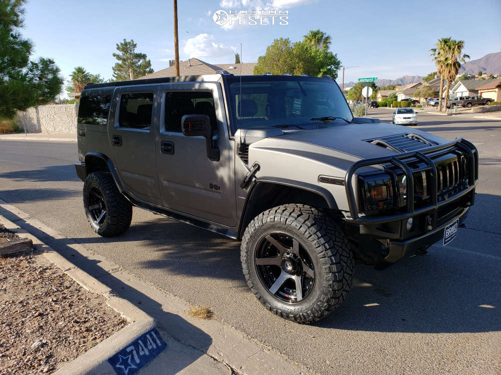 2008 Hummer H2 with 20x10 -24 4Play 4p60 and 35/12.5R20 Nitto Ridge ...