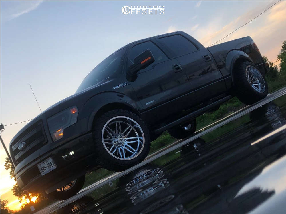 2014 Ford F-150 with 22x12 -44 Xtreme Force Xf5 and 33/12.5R22 Mark Ma ...