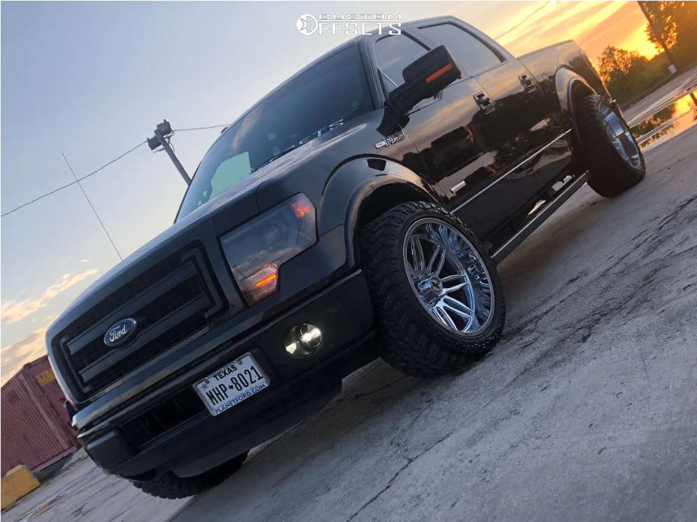 2014 Ford F-150 with 22x12 -44 Xtreme Force Xf5 and 33/12.5R22 Mark Ma ...