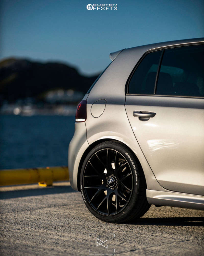 2010 Volkswagen Golf R with 19x8.5 45 Zito WP111 and 235/35R19 Yokohama ...