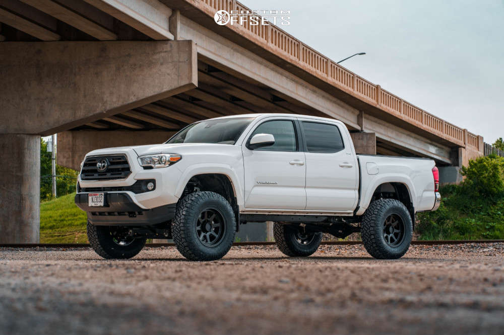 2019 Toyota Tacoma with 17x9 -12 XD Xd844 and 285/70R17 Nitto Ridge ...