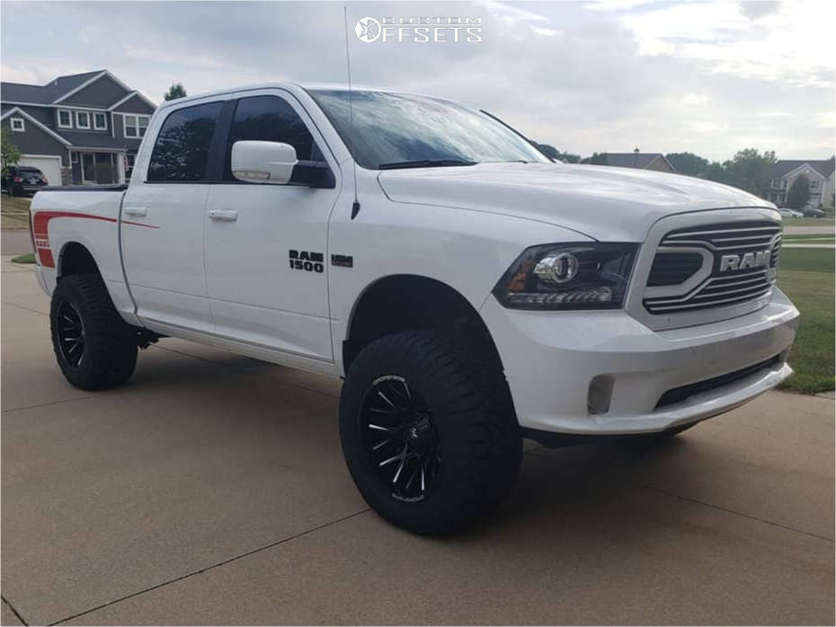 2018 Ram 1500 with 20x12 -44 Dropstars 654mb and 35/13.5R20 Nitto Ridge ...