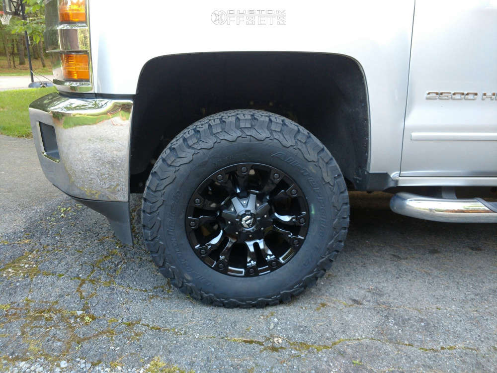 2016 Chevrolet Silverado 2500 HD with 18x9 20 Fuel Vapor and 305/65R18 ...
