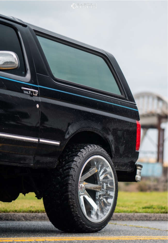 1994 Ford Bronco with 24x14 -81 ARKON OFF-ROAD Lincoln and 35/13.5R24 ...