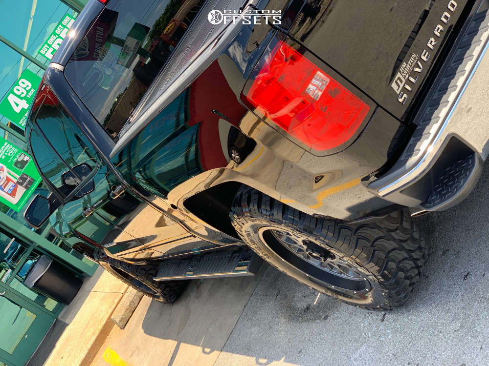 2018 Chevrolet Silverado 1500 with 20x9 10 Vision Rocker and 35/12.5R20 ...