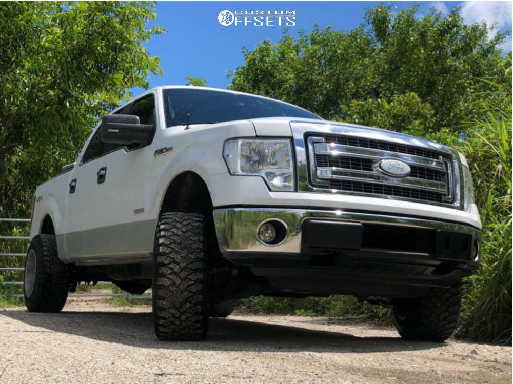 2013 Ford F-150 with 20x12 -44 Fuel Hostage D530 and 33/12.5R20 ...