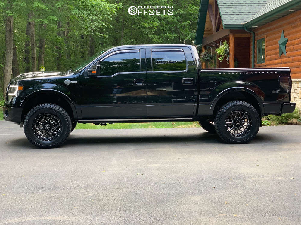 2011 Ford F-150 with 20x10 -19 Hostile Sprocket and 35/12.5R20 ...