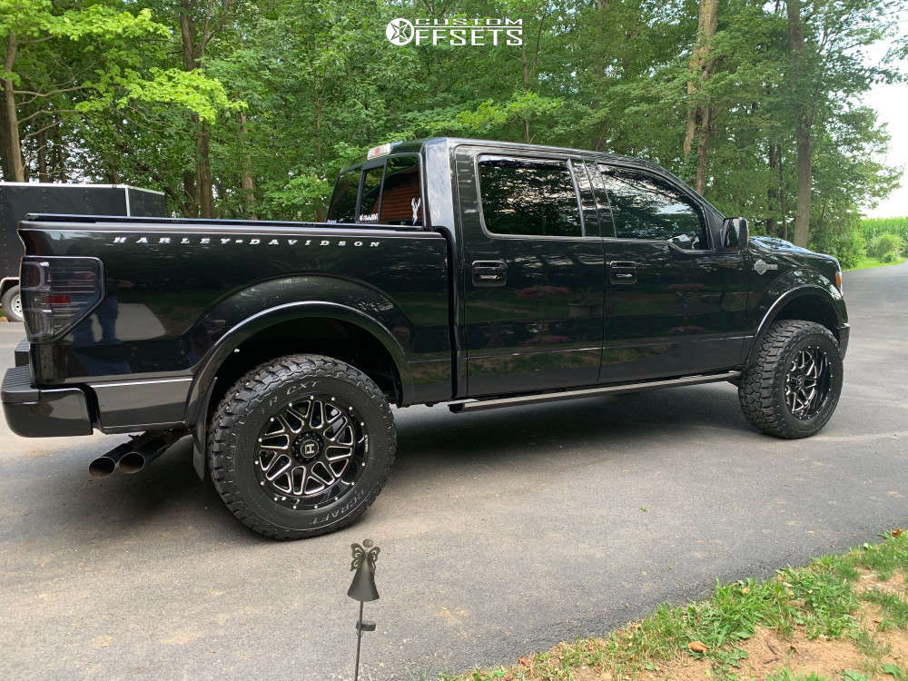 2011 Ford F-150 with 20x10 -19 Hostile Sprocket and 35/12.5R20 ...