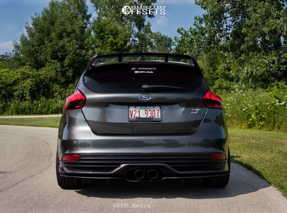 2016 Ford Focus with 18x8.5 35 Ambit Rt8 and 225/40R18 Firestone ...