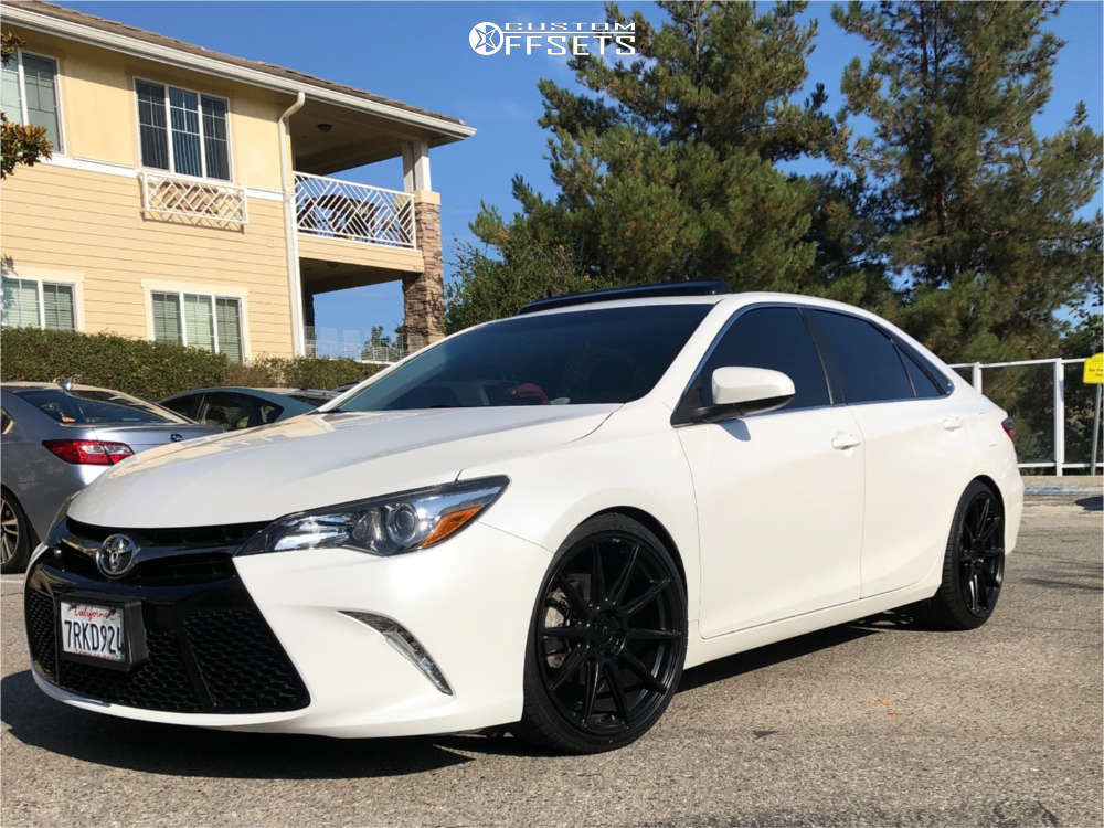 2016 Toyota Camry with 20x9 35 Niche Essen and 245/35R20 Accelera Phi R ...