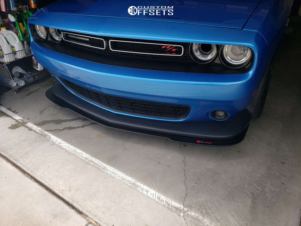 2015 Dodge Challenger with 22x9 18 Niche Milan and 265/35R22 Goodyear ...