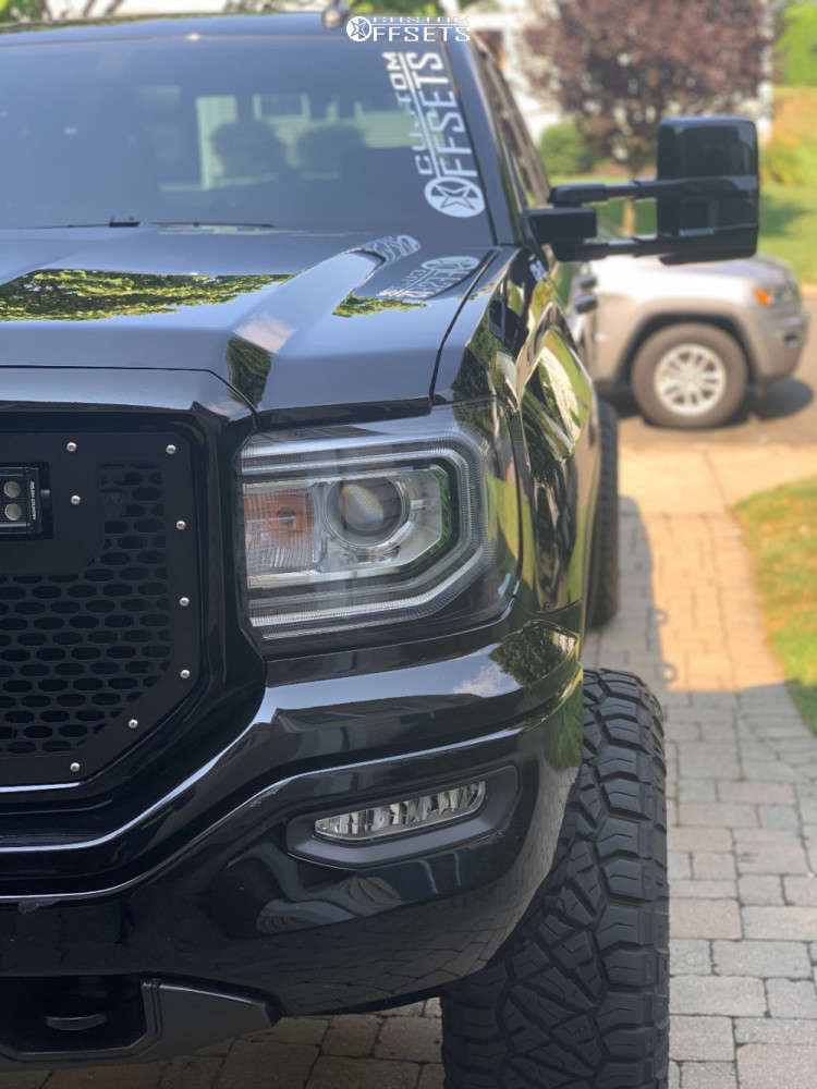 2018 GMC Sierra 1500 with 20x12 -44 Hostile Stryker and 35/12.5R20 ...