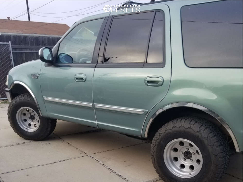 1998 Ford Expedition with 17x9 -6 Pro Comp Series 69 and 285/70R17 ...