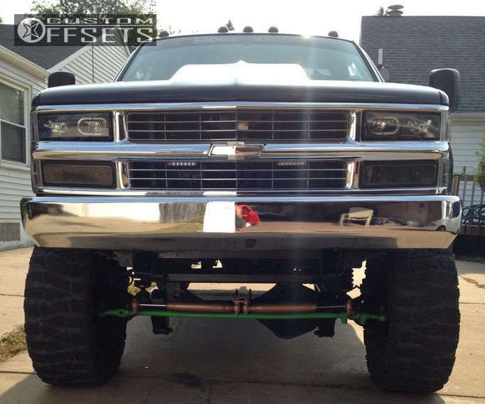 1997 Chevrolet K3500 with 20x9 10 MKW M83 and 35/12.5R20 Nitto Mud ...