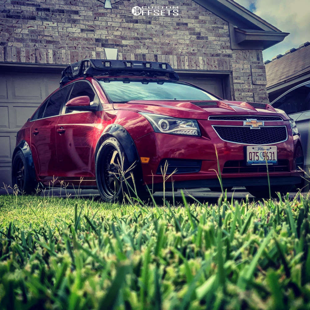 2013 Chevrolet Cruze with 18x9 30 JNC Jnc034 and 235/40R18 General Gmax ...
