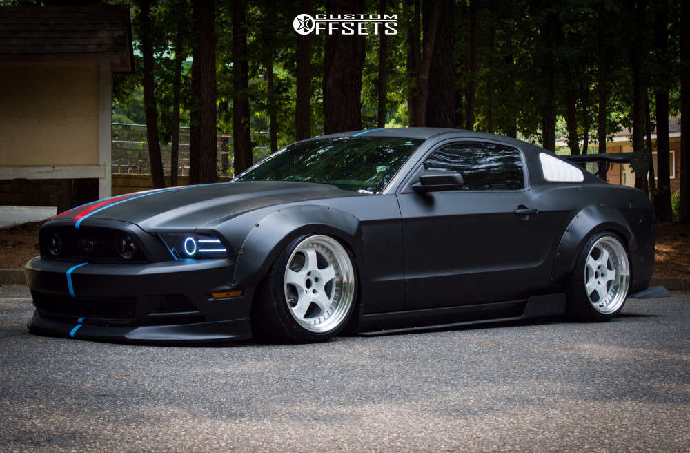 2013 Ford Mustang with 19x10.5 22 ESR Sr06 and 255/30R19 Federal ...