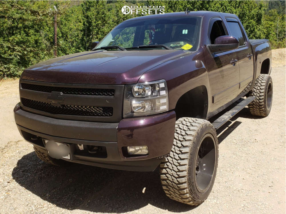 2008 Chevrolet Silverado 1500 with 22x12 -44 RBP 73r and 35/12.5R22 ...