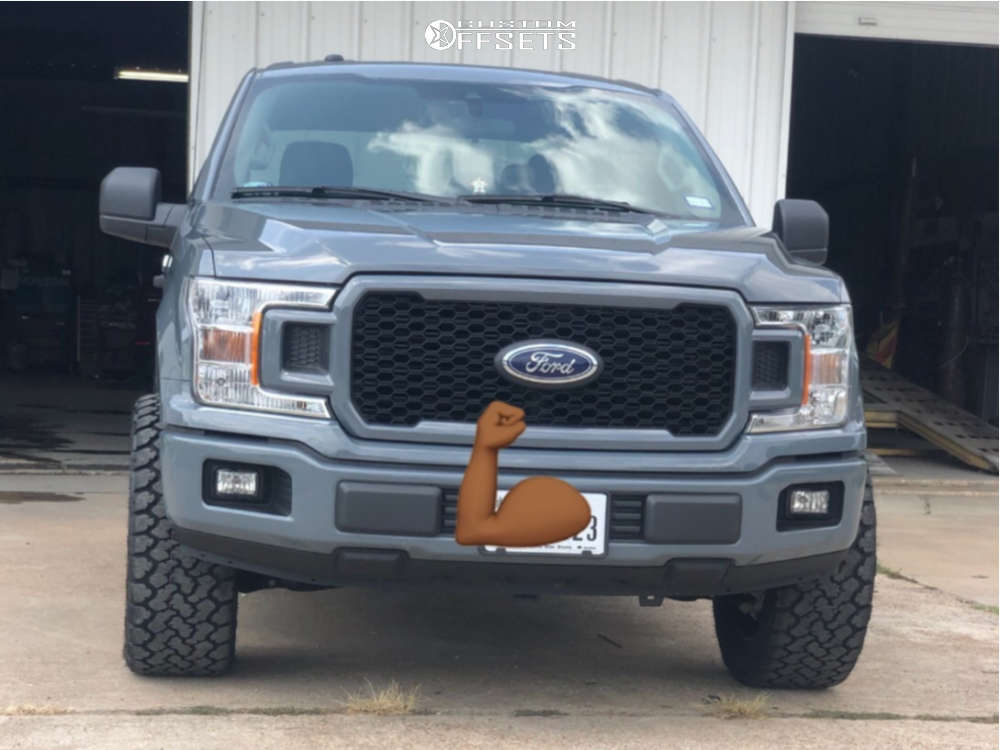 2019 Ford F-150 with 20x9 -12 Havok H101 and 33/12.5R20 General Grabber ...