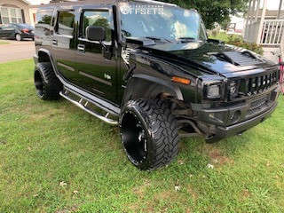 2004 HUMMER H2 with 22x14 -76 Hardrock Devious and 33/12.5R22 AMP Mud ...