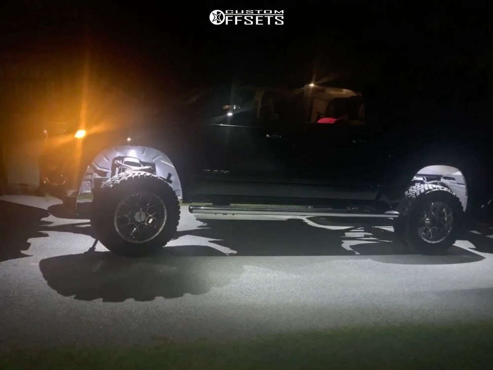 2019 Ram 1500 with 20x10 -18 Moto Metal Mo986 and 35/12.5R20 Nitto ...