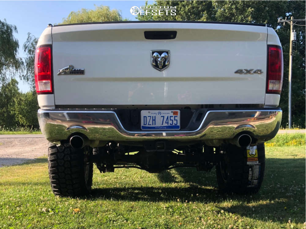 2015 Ram 1500 with 20x10 -24 RBP 74r and 35/13.5R20 RBP Repulsor Mt Rx ...