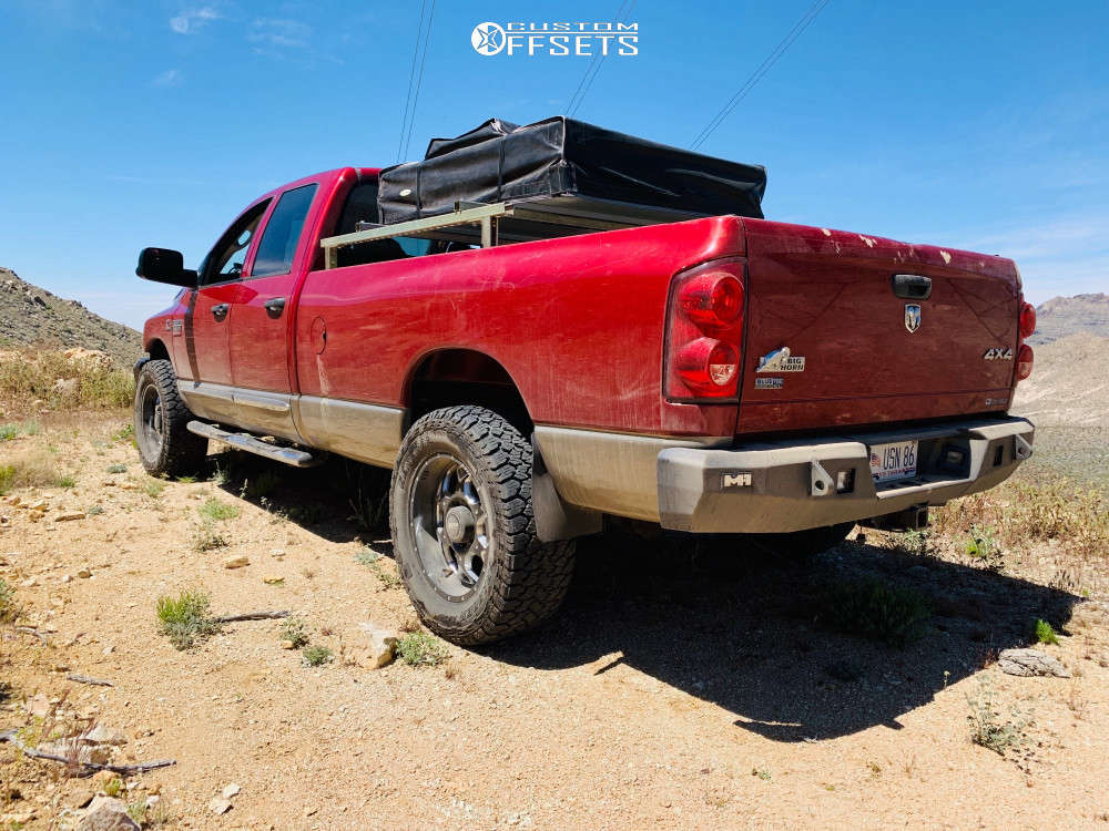 2009 Dodge Ram 3500 with 20x9 0 Sota Skul and 35/12.5R20 General ...