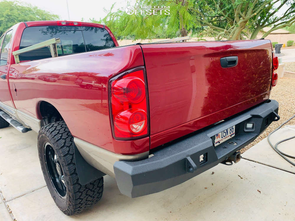 2009 Dodge Ram 3500 with 20x9 0 Sota Skul and 35/12.5R20 General ...