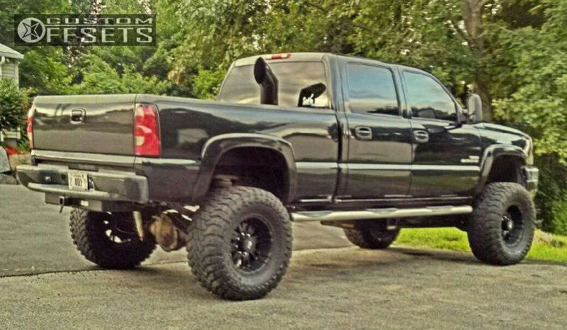 2006 Chevrolet Silverado 2500 HD with 18x9.5 -19 Pro Comp Series 01 and ...