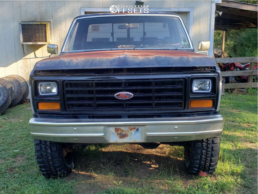 1985 Ford F-150 with 17x8 -12 Vision Soft 8 and 285/70R17 Federal ...