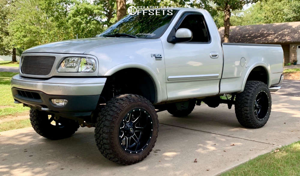 2001 Ford F-150 with 20x12 -44 Fuel Maverick D538 and 35/12.5R20 Fury ...