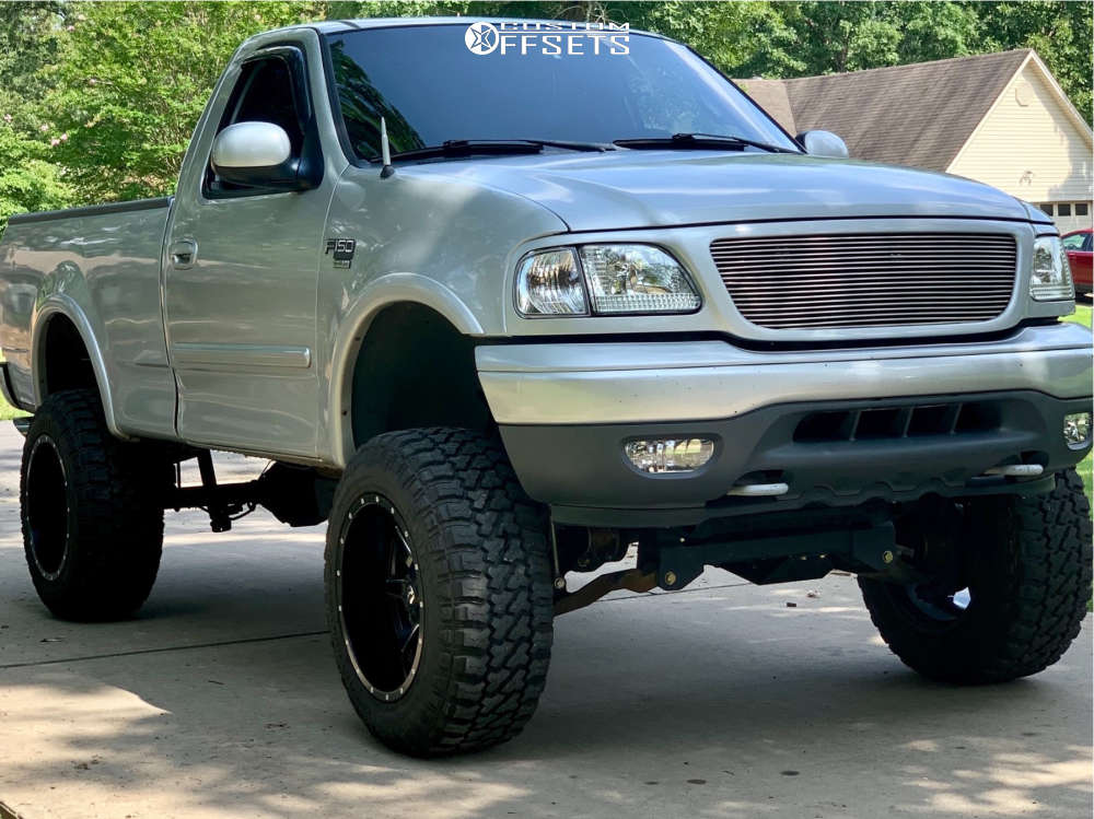 2001 Ford F-150 with 20x12 -44 Fuel Maverick D538 and 35/12.5R20 Fury ...
