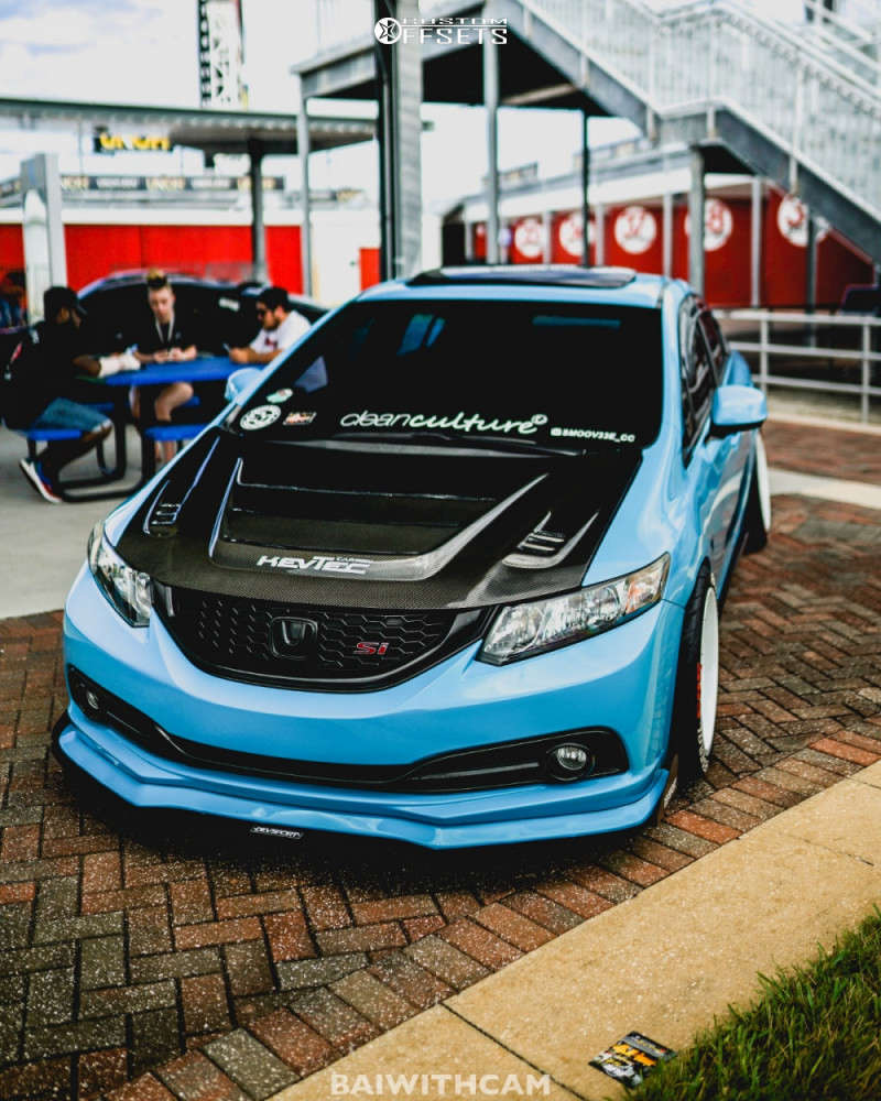 2013 Honda Civic with 17x9 5 Cosmis Racing XT-206R and 235/40R17 ...