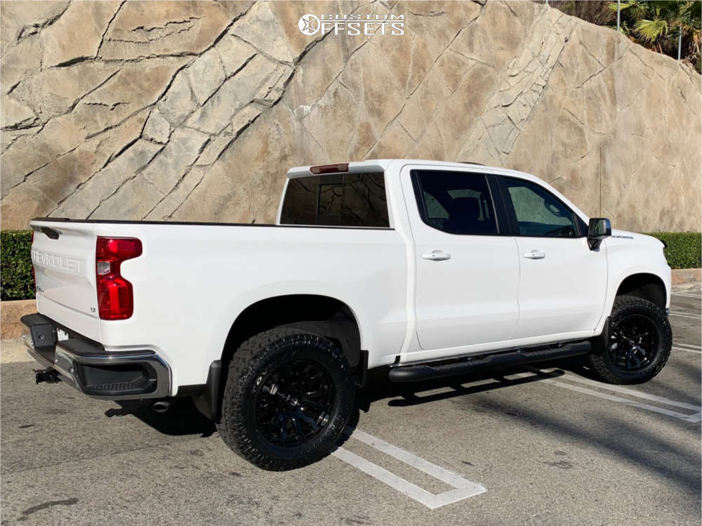 2019 Chevrolet Silverado 1500 with 20x9 0 Fuel Blitz and 35/12.5R20 ...