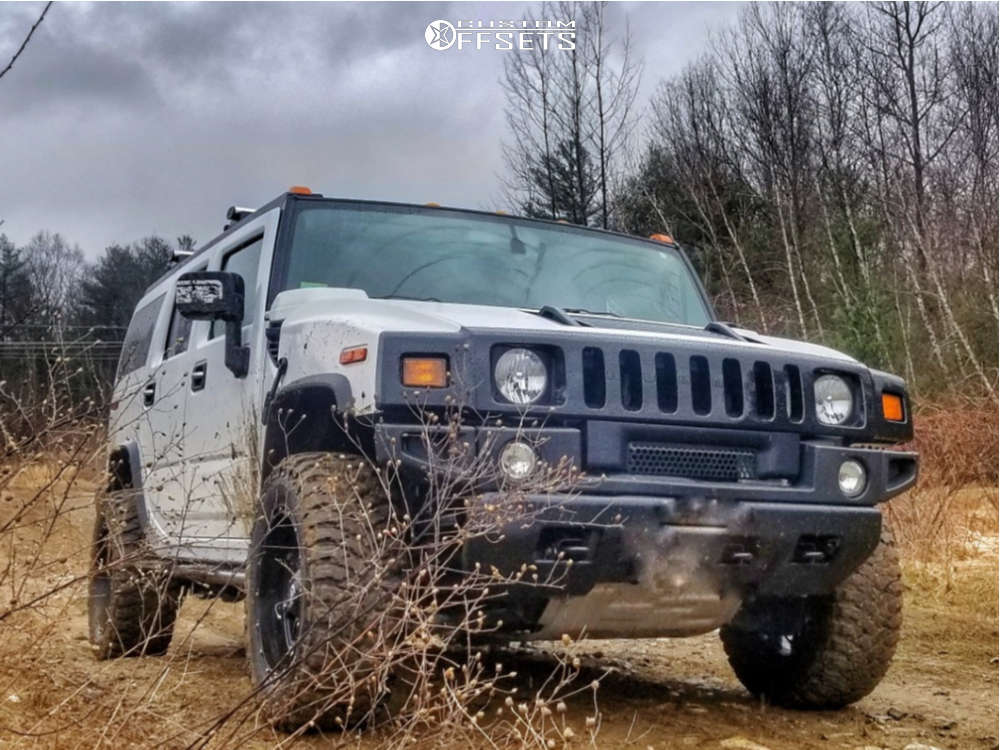 2006 HUMMER H2 with 20x12 -44 Fuel Hostage and 35/12.5R20 RBP Repulsor ...