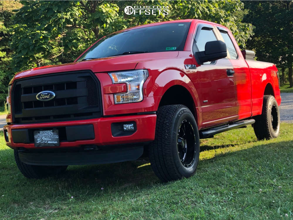 2015 Ford F-150 with 18x10 -24 Moto Metal Mo962 and 285/65R18 Michelin ...