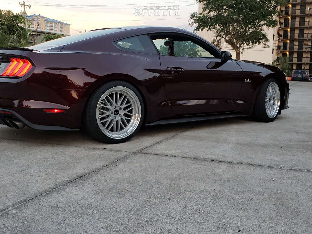 2018 Ford Mustang with 20x8.5 30 JNC JNC005 and 255/35R20 Achilles Atr ...