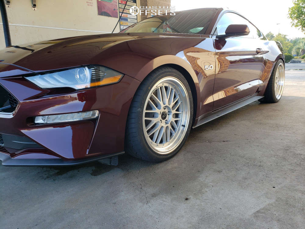 2018 Ford Mustang with 20x8.5 30 JNC JNC005 and 255/35R20 Achilles Atr ...