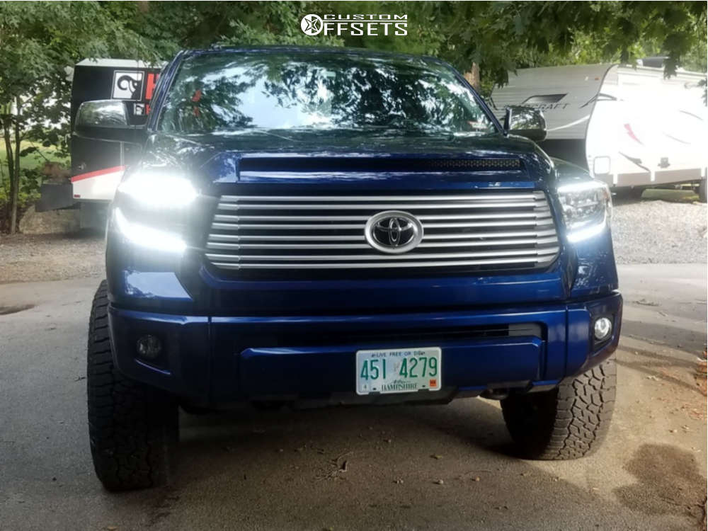 2014 Toyota Tundra with 20x10 10 Grid Gd07 and 285/65R20 Falken ...