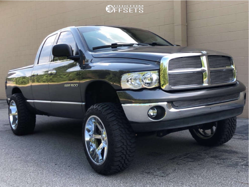 2004 Dodge Ram 1500 with 22x12 -44 Mayhem Arsenal and 35/12.5R22 Haida ...