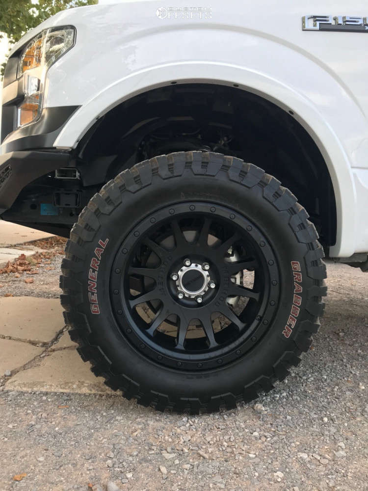 2017 Ford F-150 with 20x10 -24 Method Mr605 and 35/12.5R20 General ...