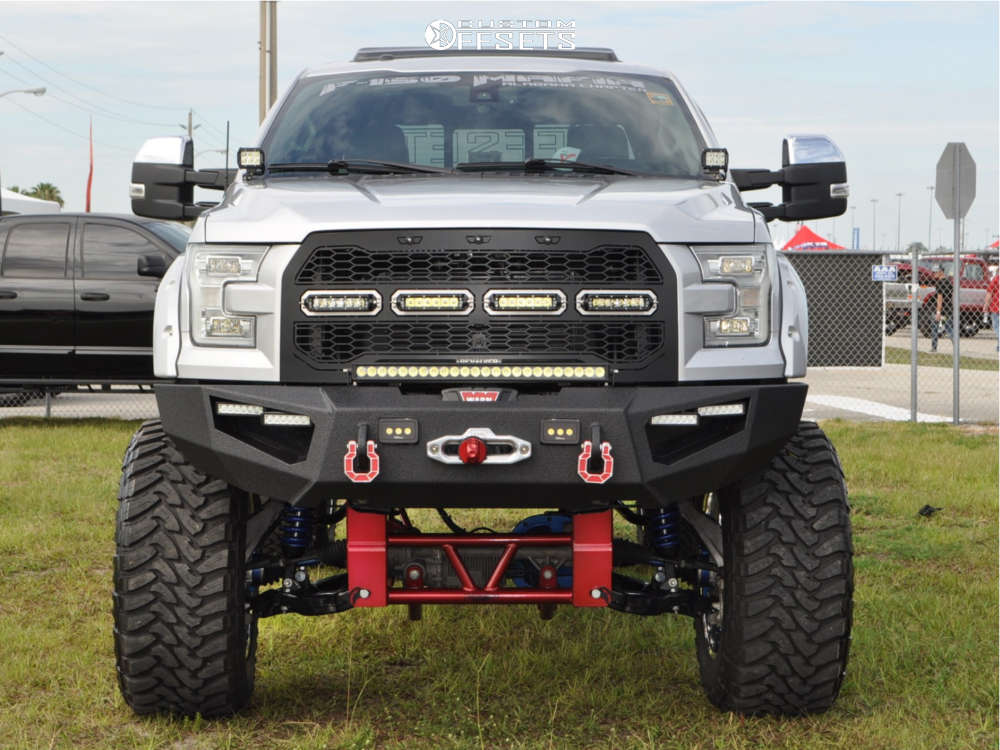 2015 Ford F-150 with 22x14 -76 Fuel Forged Ff45 and 40/15.5R22 Toyo ...