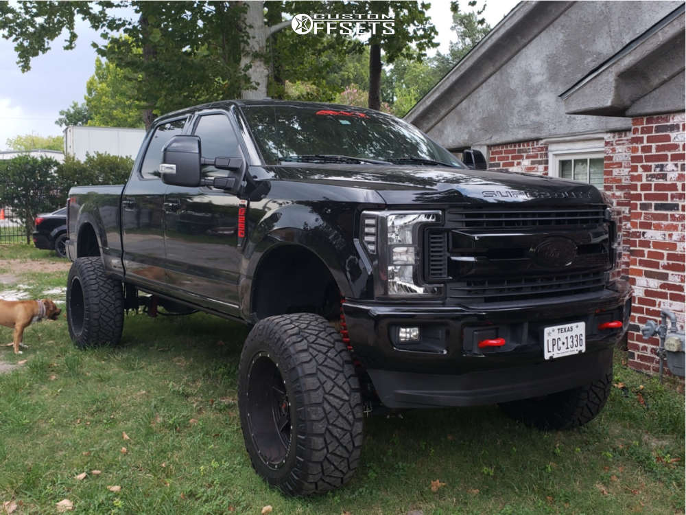 2017 Ford F-250 Super Duty with 22x12 -44 Ballistic Rage and 38/13.5R22 ...