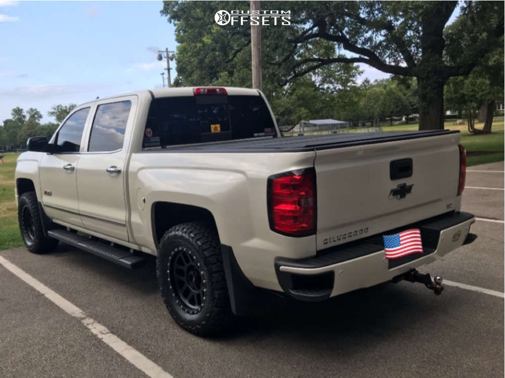 2015 Chevrolet Silverado 1500 with 18x9 -12 Method Mesh and 33/12.5R18 ...