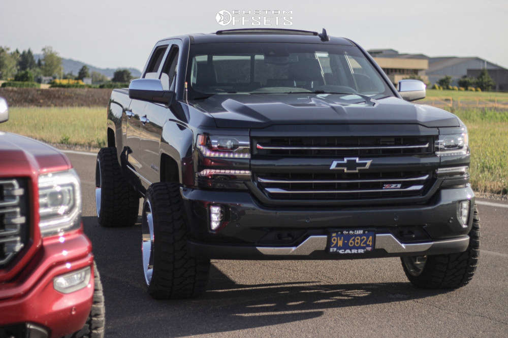 2018 Chevrolet Silverado 1500 with 22x14 -75 Fuel Triton and 33/14.5R22 ...