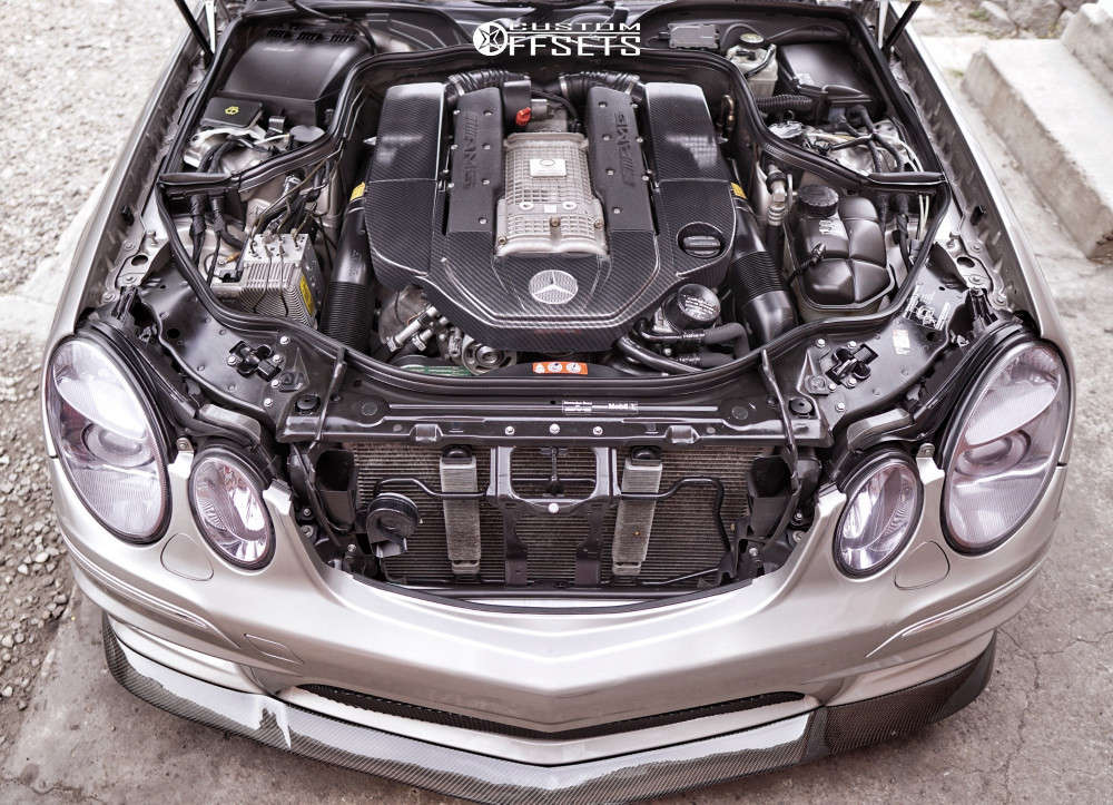 2004 Mercedes-Benz E55 AMG with 20x10 35 Rotiform Rse and 255/30R20 ...