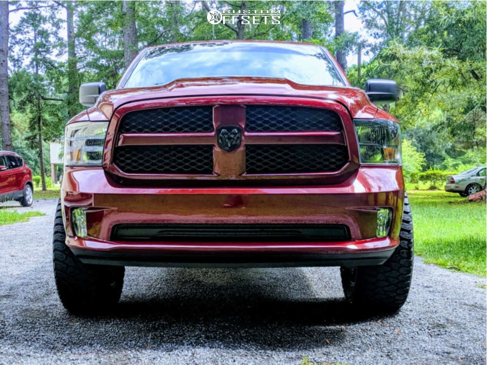 2018 Ram 1500 with 20x10 -24 ARKON OFF-ROAD Lincoln and 35/12.5R20 AMP ...